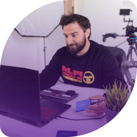 Film Pitch Deck Examples & Templates That Stand Out